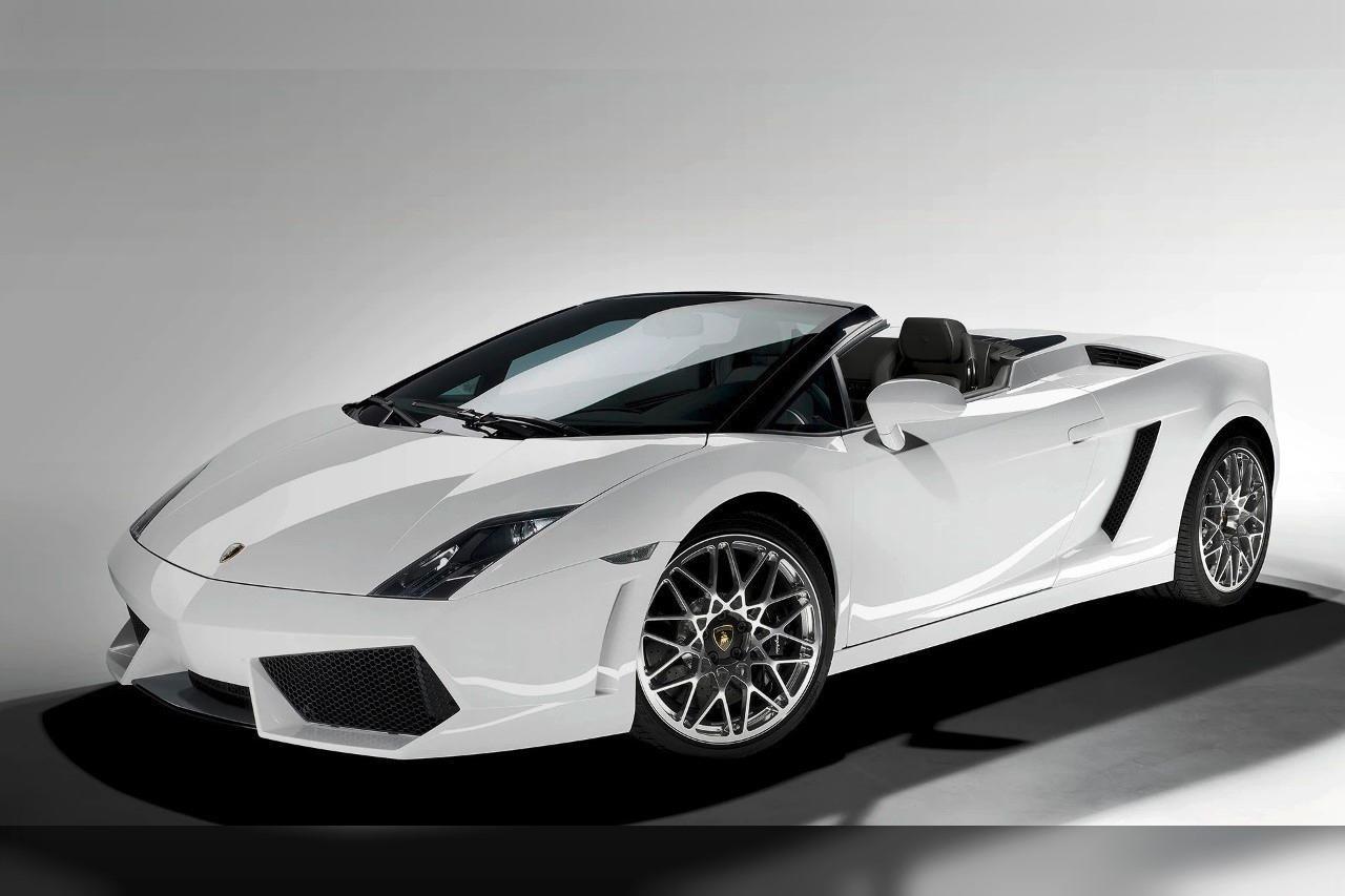 Photo 3 - ...convertie en "réplique" de Lamborghini Gallardo LP560-4 ...