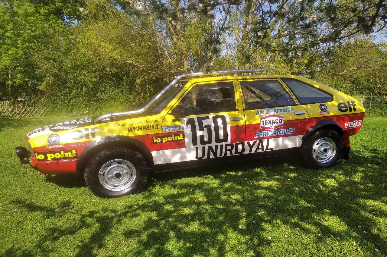 Photo 5 - La réplique à vendre aux enchères reprend la livrée de la ...