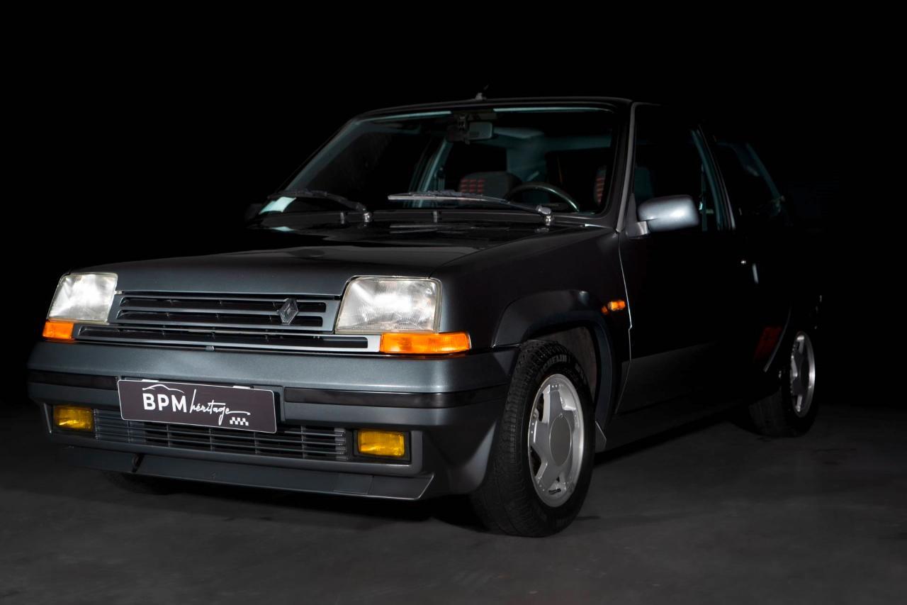 Renault Super 5 GT Turbo. Un exemplaire comme neuf de 6 000 km à saisir