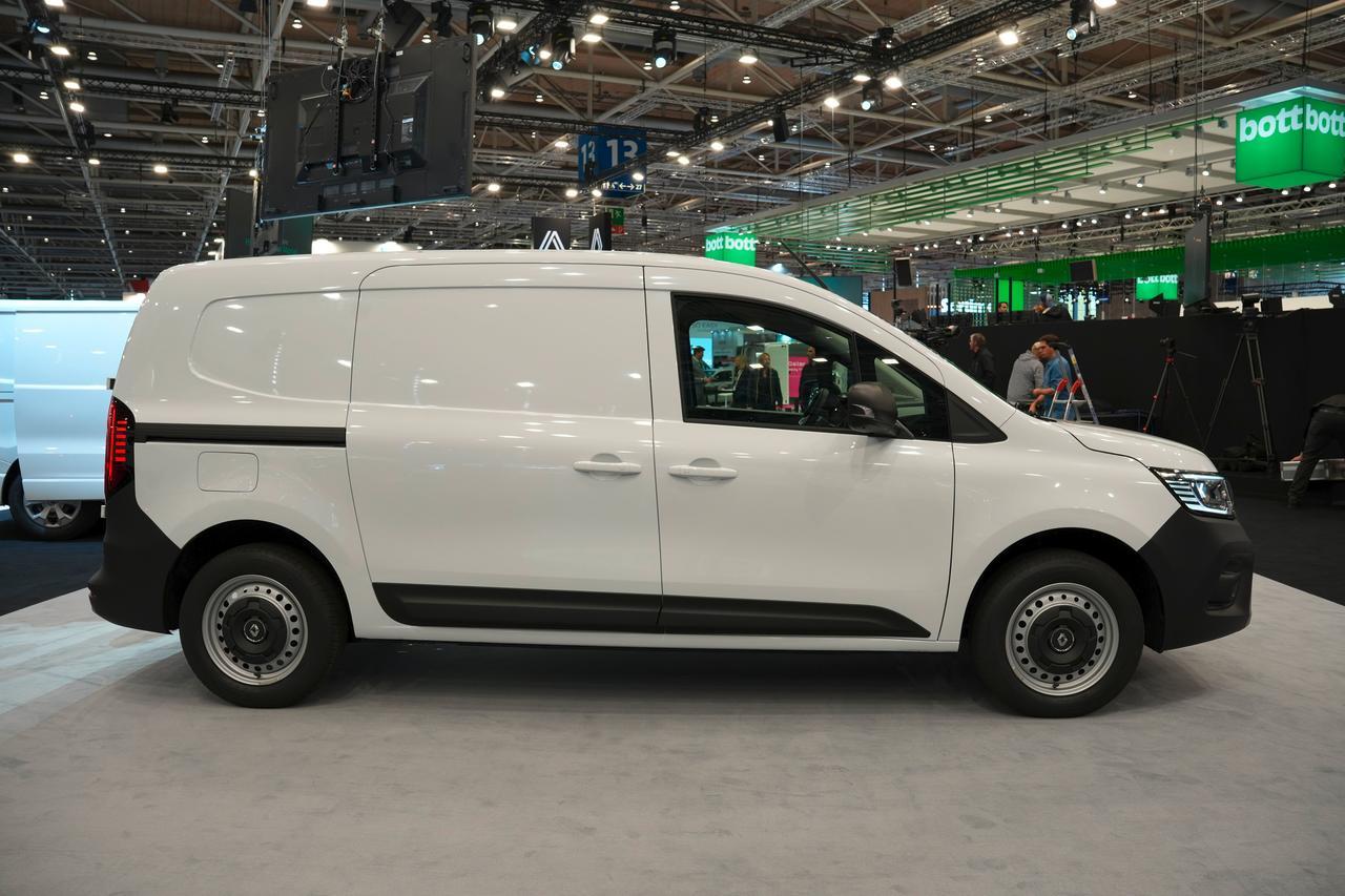 Photo 2 - Le Kangoo Van L2 gagne 42 cm en longueur par rapport au modèle standard. - Renault ...