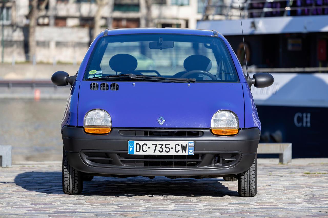 Essai Renault Twingo 1 : la populaire française fête ses 30 ans