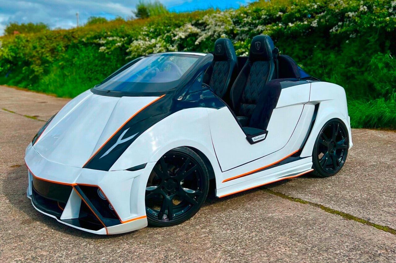 Photo 6 - Les jantes sont aussi des répliques de Lamborghini ...