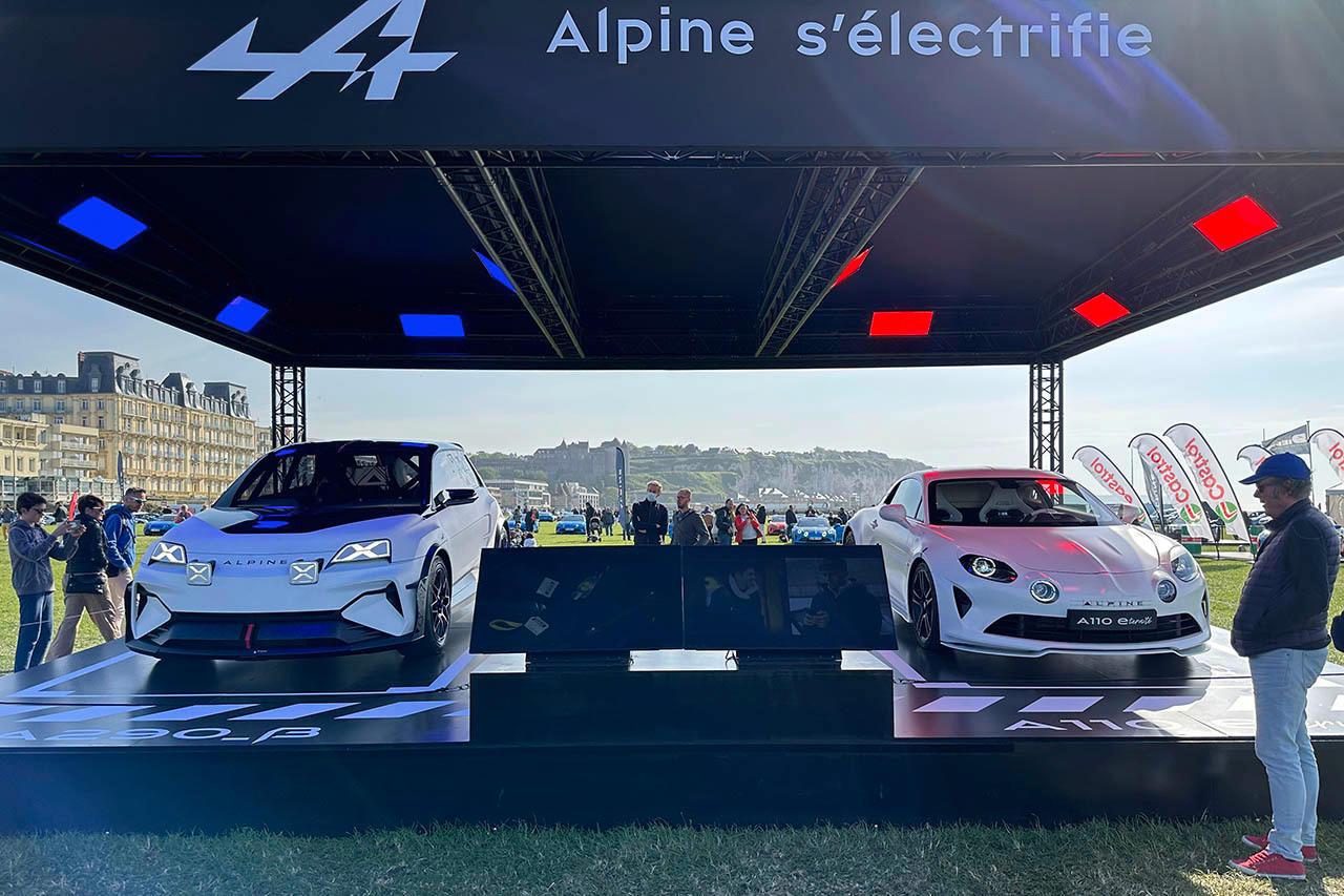 Photo 3 - Alpine a installé un stand dans le village pour permettre au ...