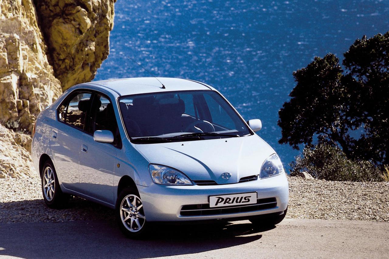 Photo 3 - La toute première Prius a été une véritable pionnière, mais ...