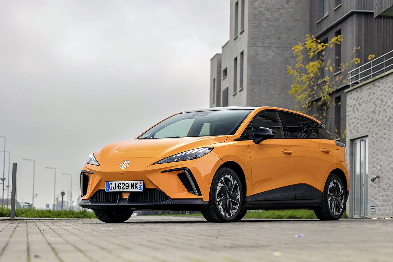 MG4 (2023). Plus d'équipements pour le même prix