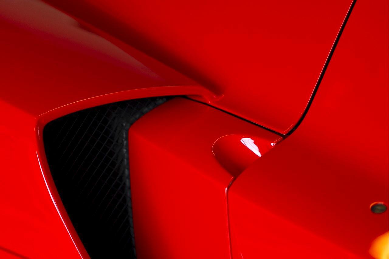 Diaporama et photos - Combien a été vendue la Ferrari Enzo « n.1 » de ...