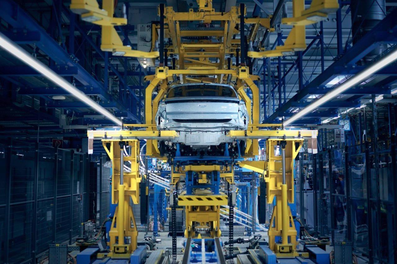 Diaporama et photos - Véhicule électrique. Ford inaugure à Cologne son ...