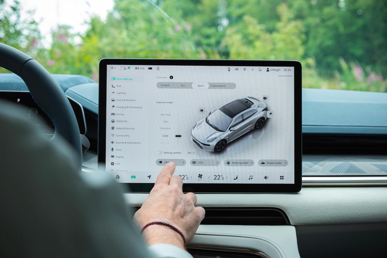 Essai Zeekr 001 (2023) : le premium à prix d’attaque