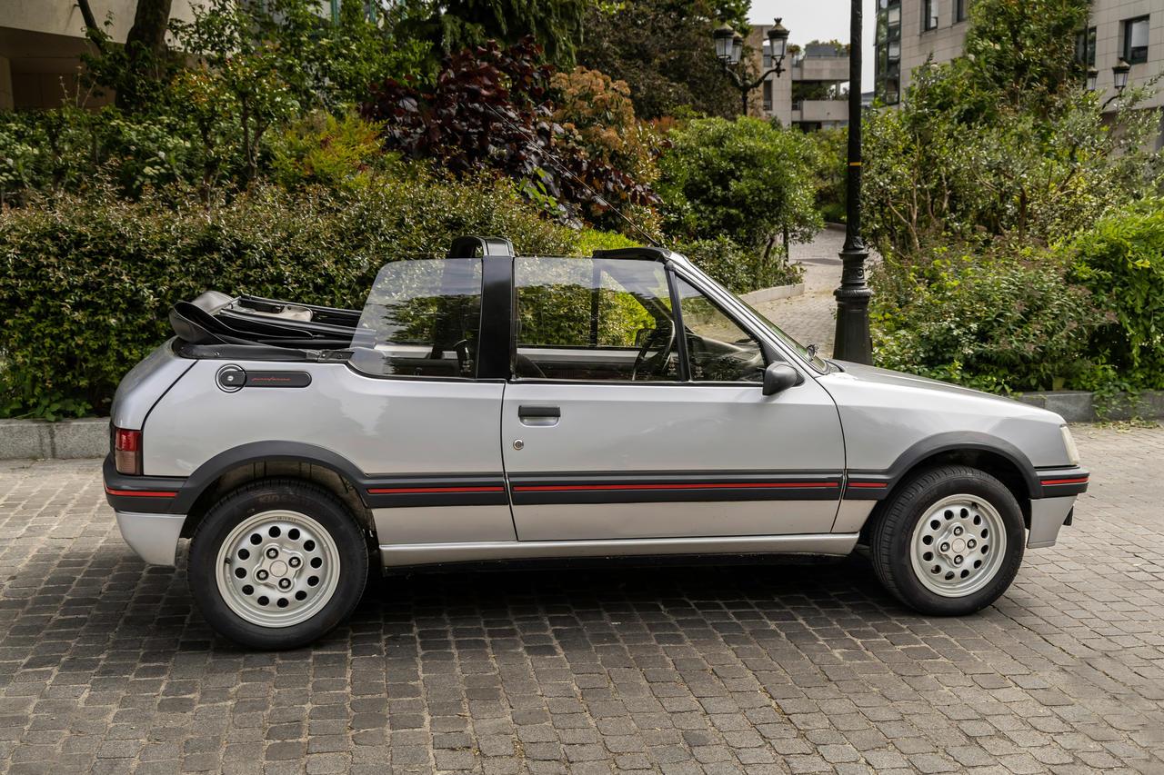 Photo 23 - Essai rétro Peugeot 205 XT et CTI. Il n'y a pas que la GTI dans la vie