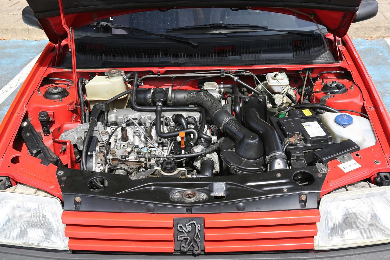 Photo 6 - Moteur 205 Turbo Diesel - Peugeot 205 : 530 000 km au ...