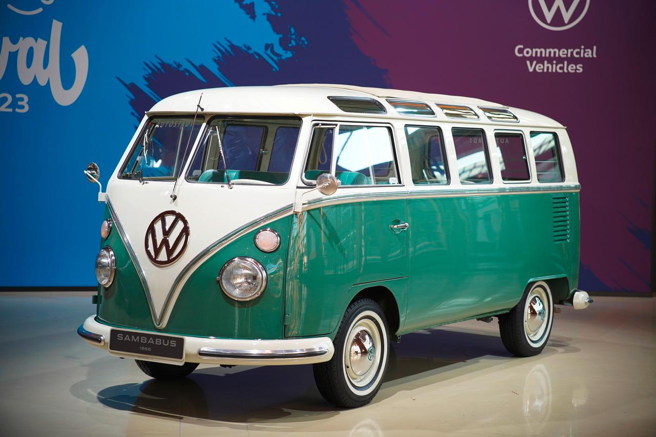 Photo 16 - Le Combi Samba et ses 23 fenêtres. - Volkswagen ID.Buzz ...