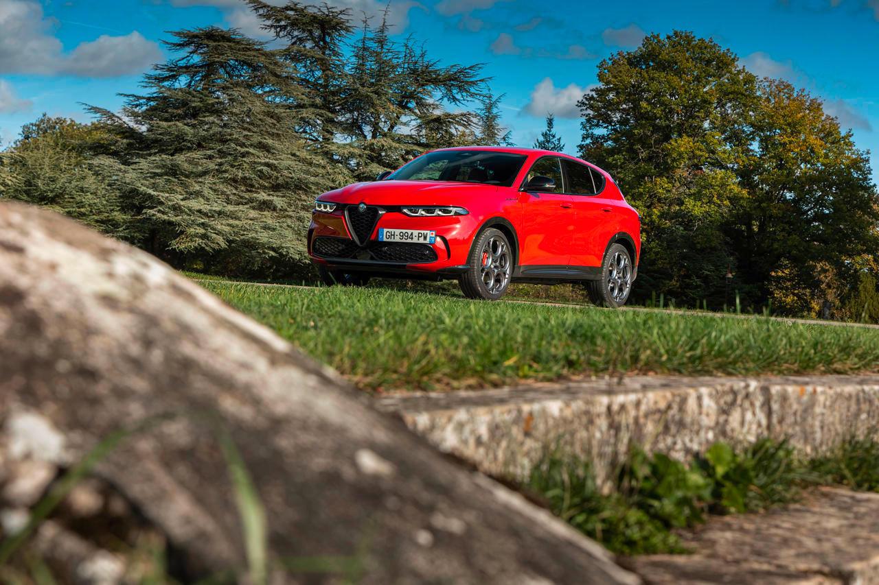 Essai Alfa Romeo Tonale 1.5 Hybrid 130 : que vaut l'essence premier prix