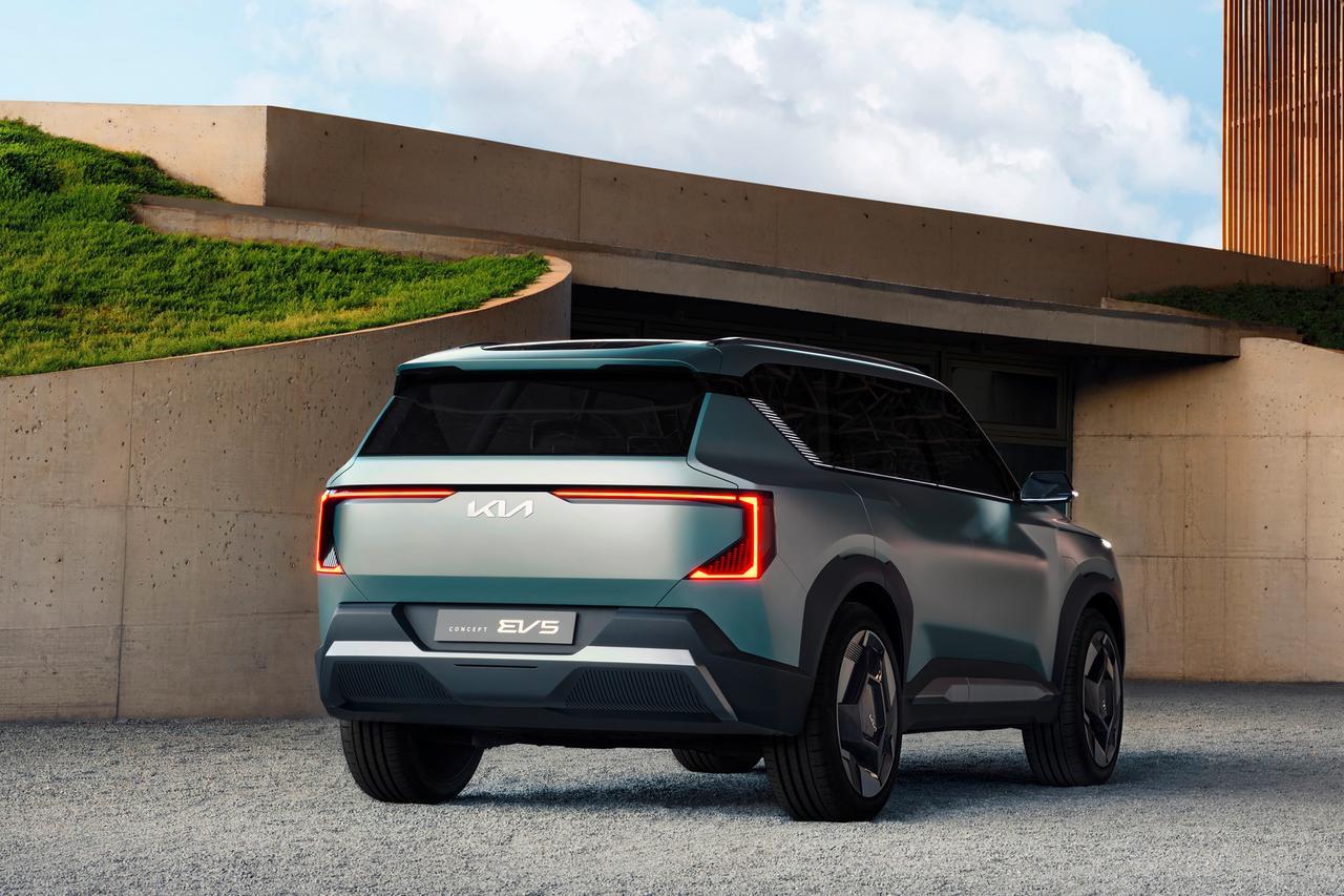 Photo - ...de celle du concept-car. - Kia EV5 (2024). Tous les détails du SUV électrique, rival ...