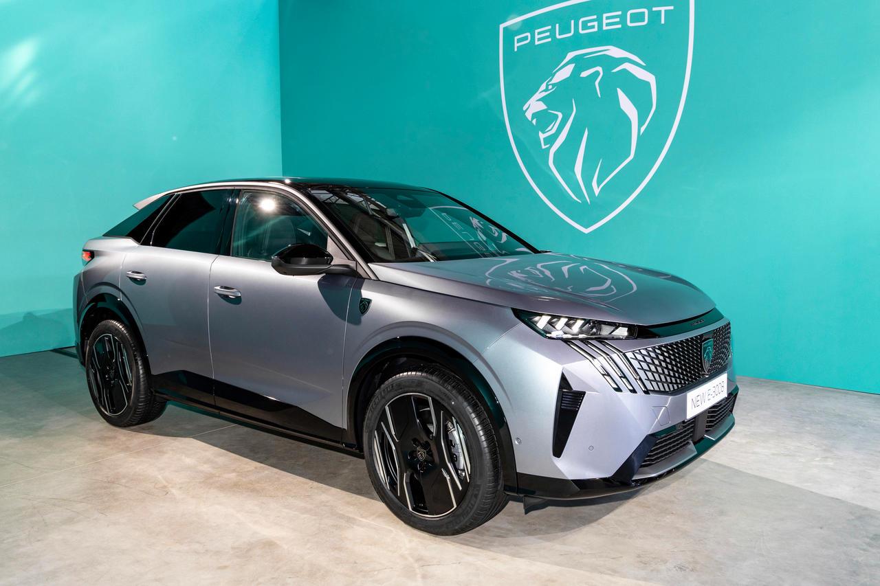Nouveau Peugeot 3008 (2023). Présenté en septembre, lancé en mars 2024