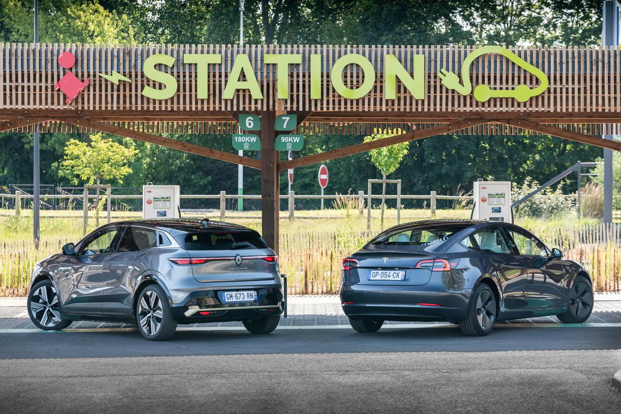 Essai comparatif. La Tesla Model 3 défie la Renault Mégane E-Tech