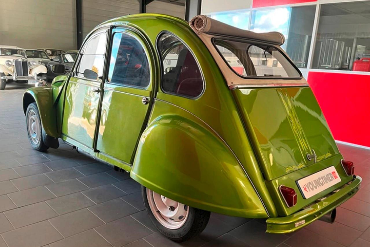 Diaporama et photos - Une célèbre Citroën 2CV « custom » proposée à la ...