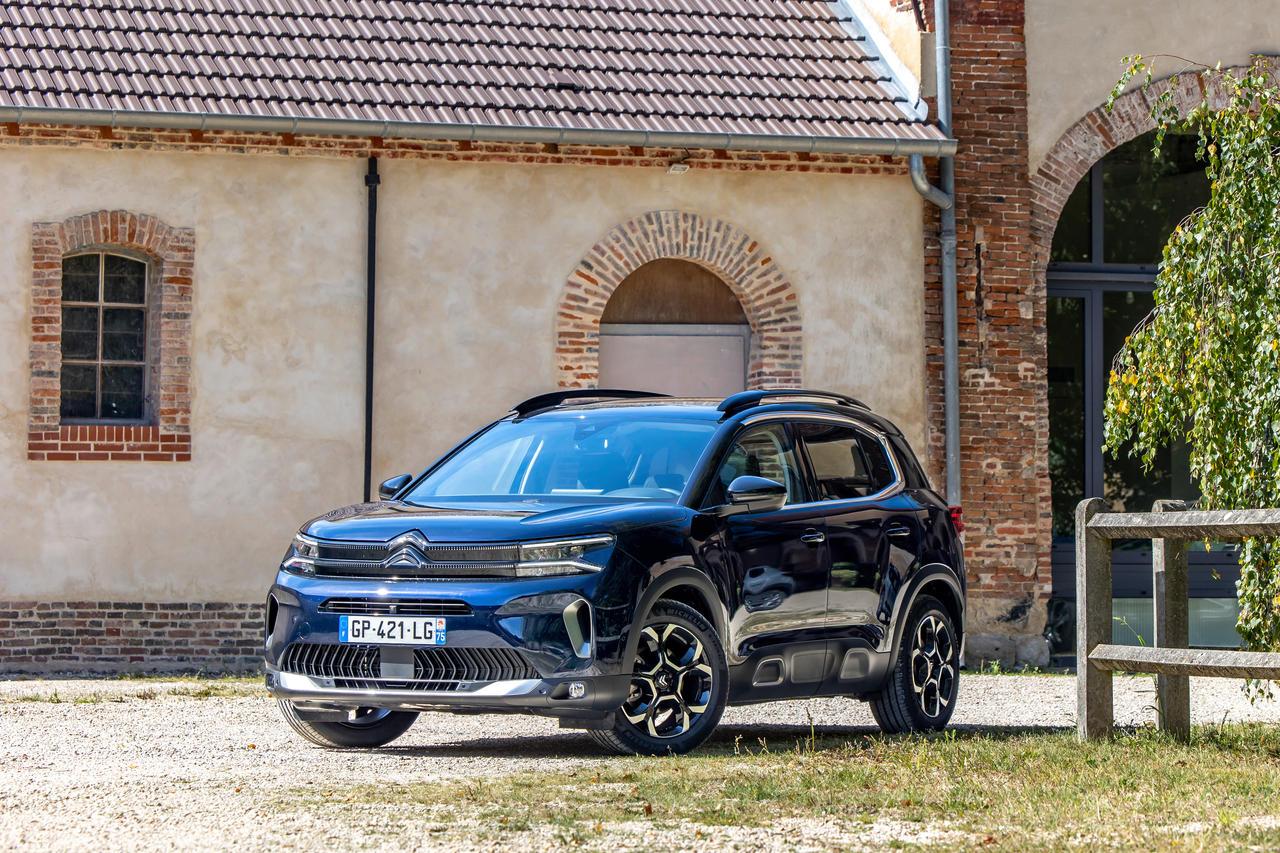 Diaporama et photos - Essai Citroën C5 Aircross Hybrid 136. Le choix de ...