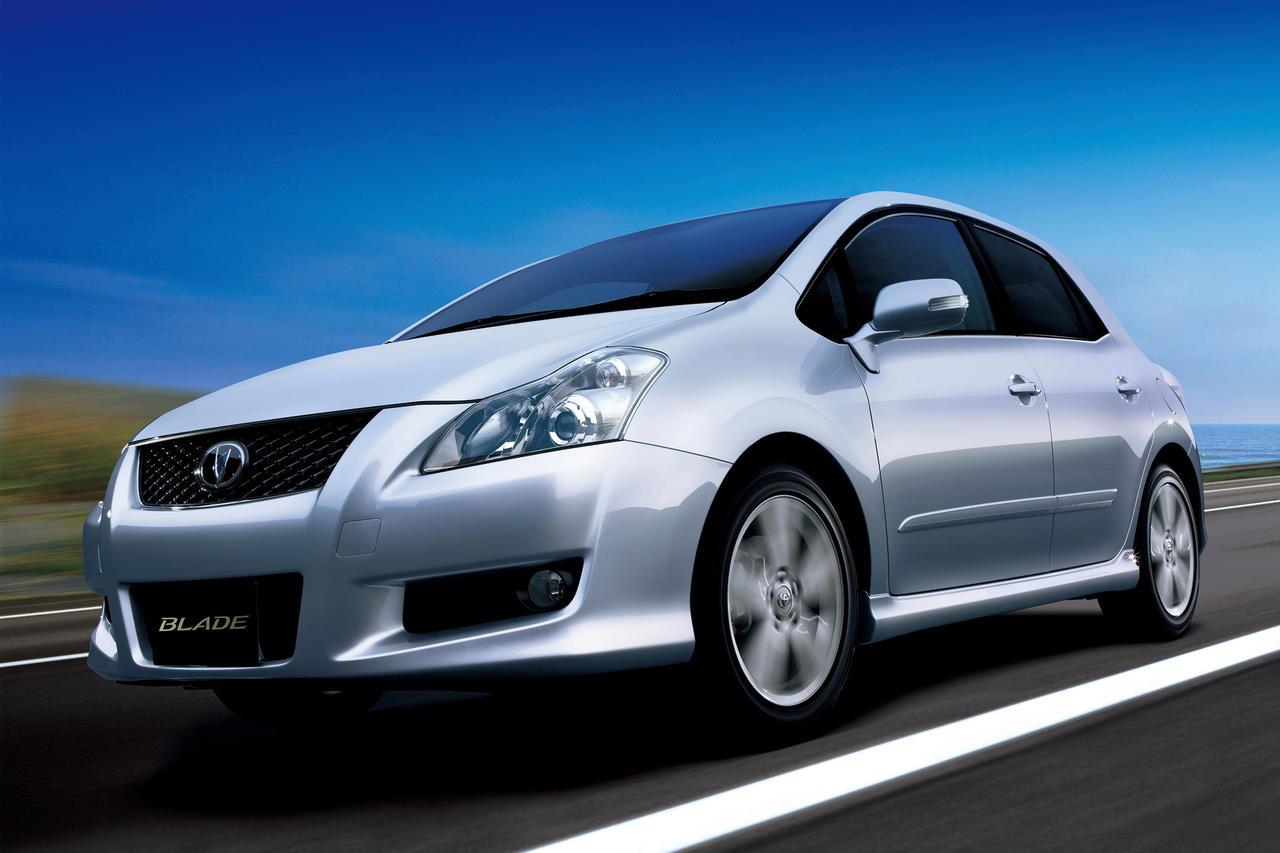 Photo 19 - Au Japon, la Toyota Blade se présentait comme une version ...