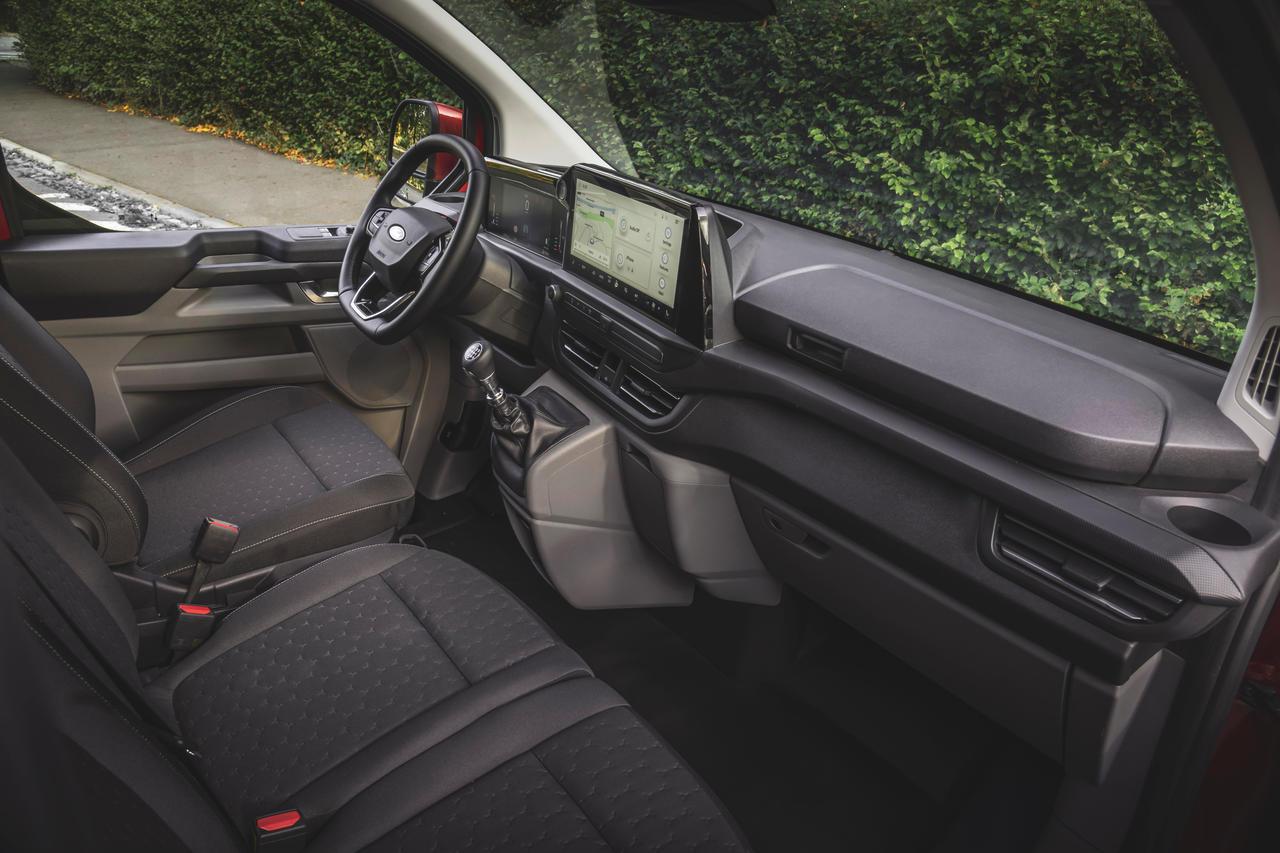 Diaporama et photos - Essai Ford Transit Custom (2023). Nouvelle référence des fourgons compacts ...