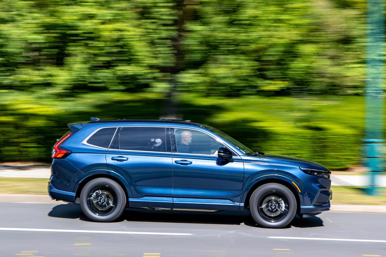 Photo 4 - Prix, fiche technique, essai : retrouvez notre avis sur le nouveau Honda CR-V hybride ...