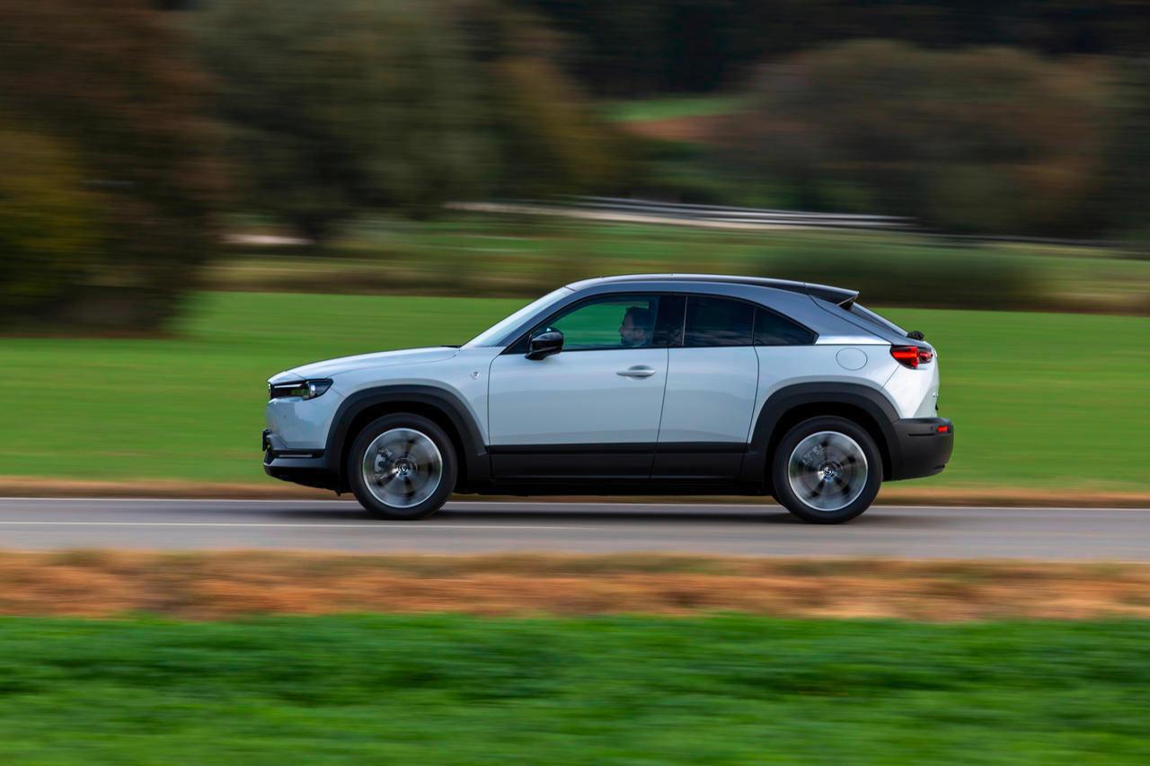 Photo 4 - Mazda MX-30 R-EV - Essai Mazda MX-30 R-EV (2023) : fausse bonne idée