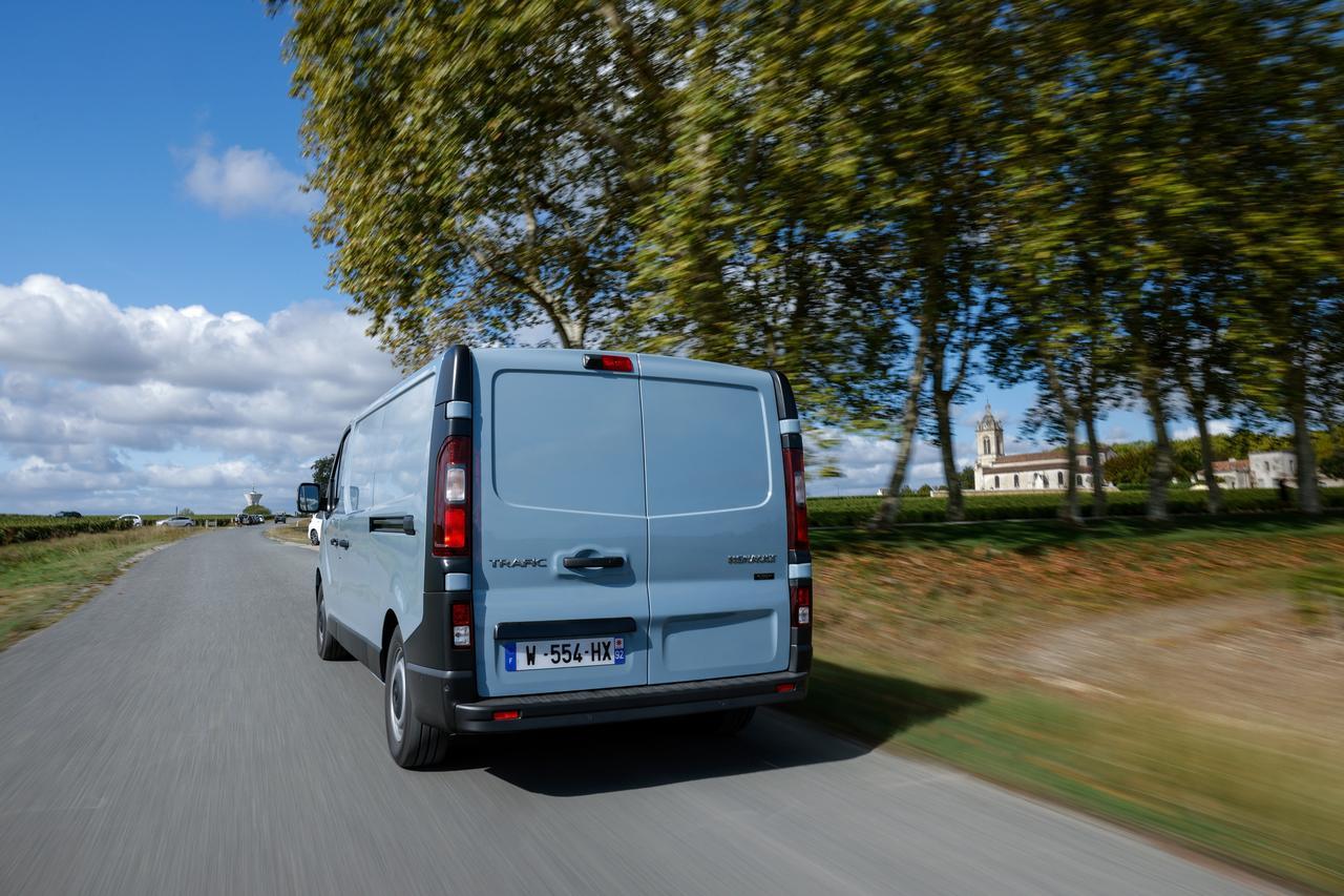 Diaporama et photos - Essai Renault Trafic E-Tech (2023). Notre avis ...