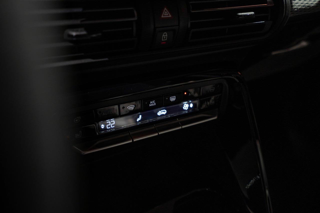 Photo 21 - citroen e-c3 boutons climatisation - Nouvelle Citroën ë-C3 ...