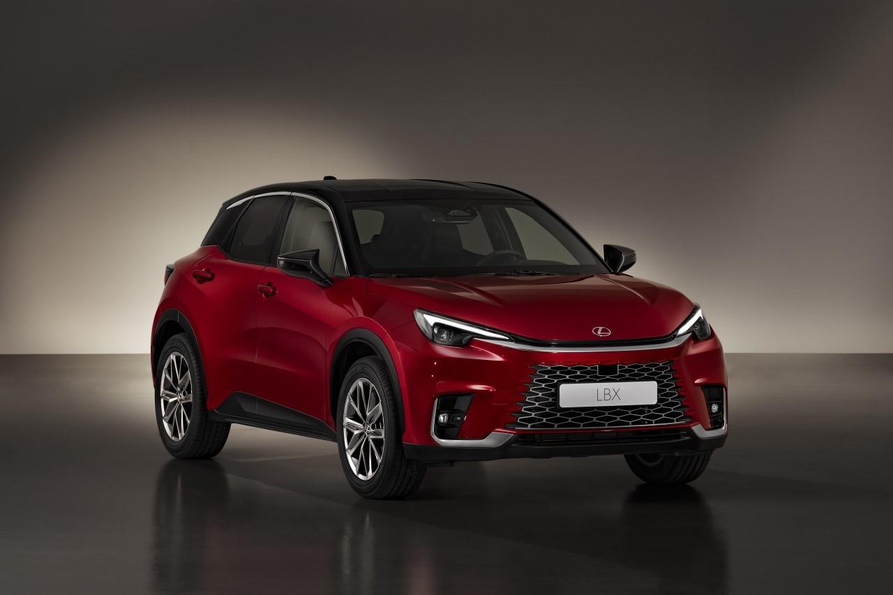 Lexus LBX (2023). Gamme et tarifs du petit SUV hybride