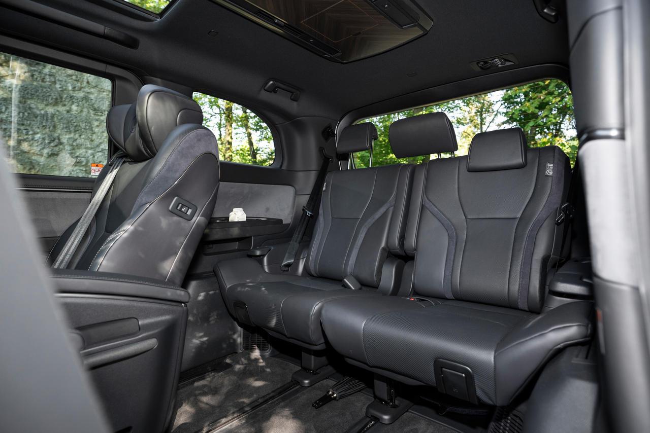 Photo 12 - lexus lm 350h place arriere 7 places - Essai Lexus LM 350h ...