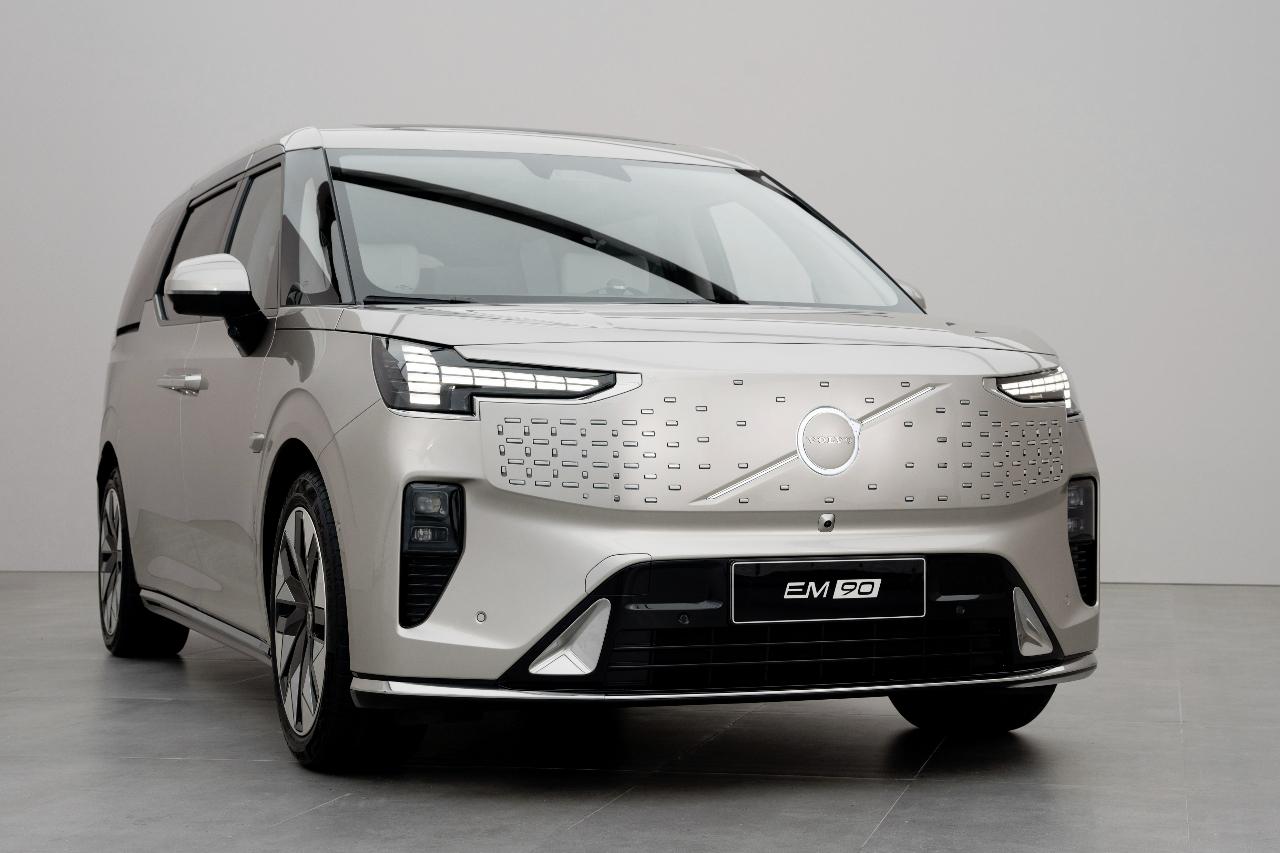 Diaporama et photos - Nouveau Volvo EM90. Le monospace électrique cousin du Zeekr 009 ...