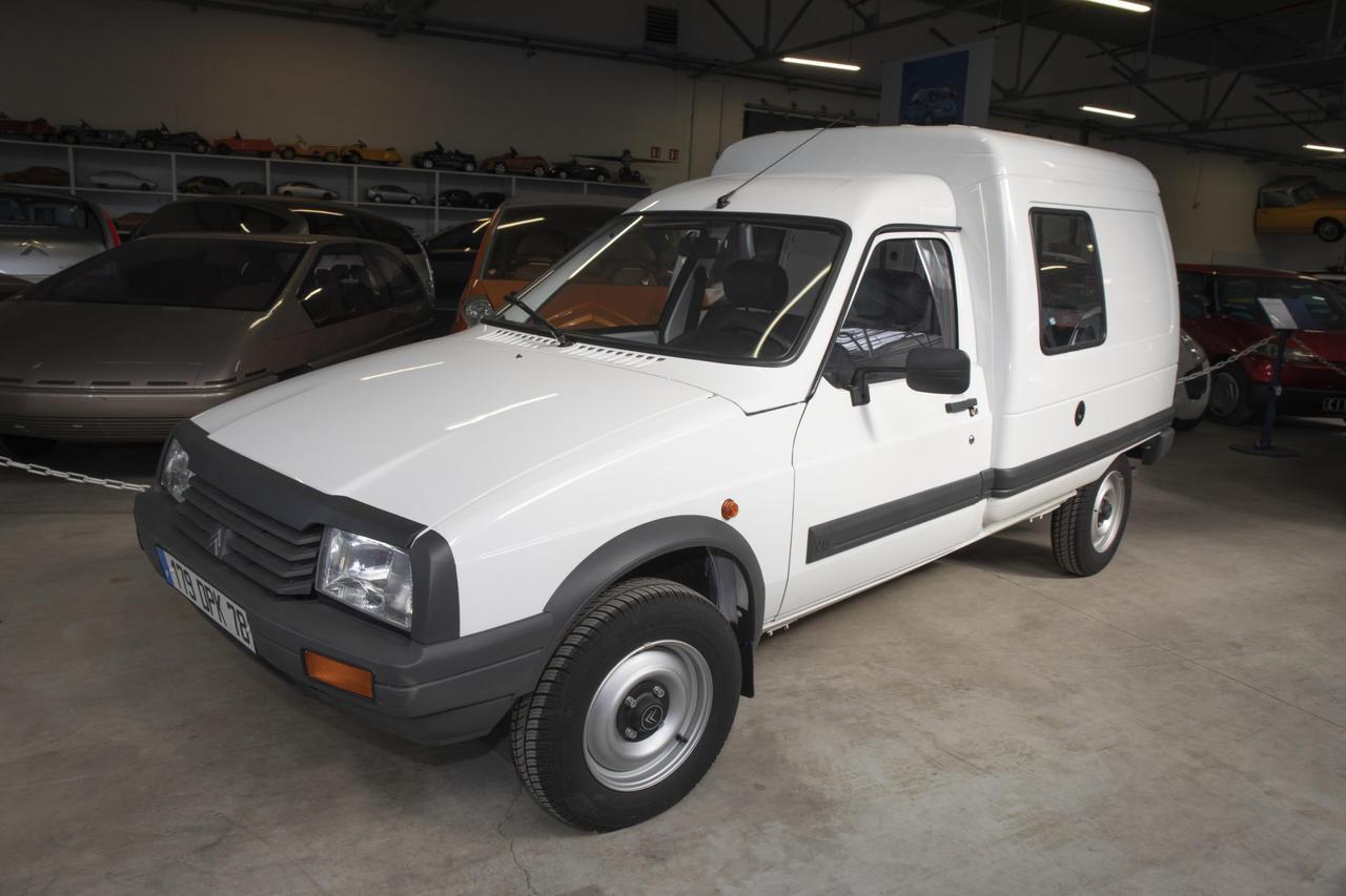 Diaporama et photos - On a testé le Citroën C15 au Nürburgring… dans le ...