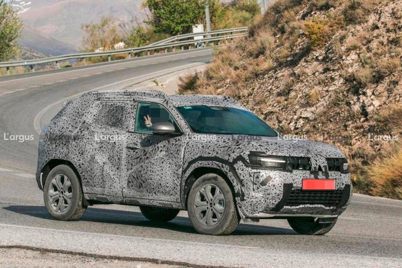 Photo 9 - dacia duster 3 1.2 mild-hybrid - Scoop Dacia Duster 3 (2024). Photos, prix, moteurs ...