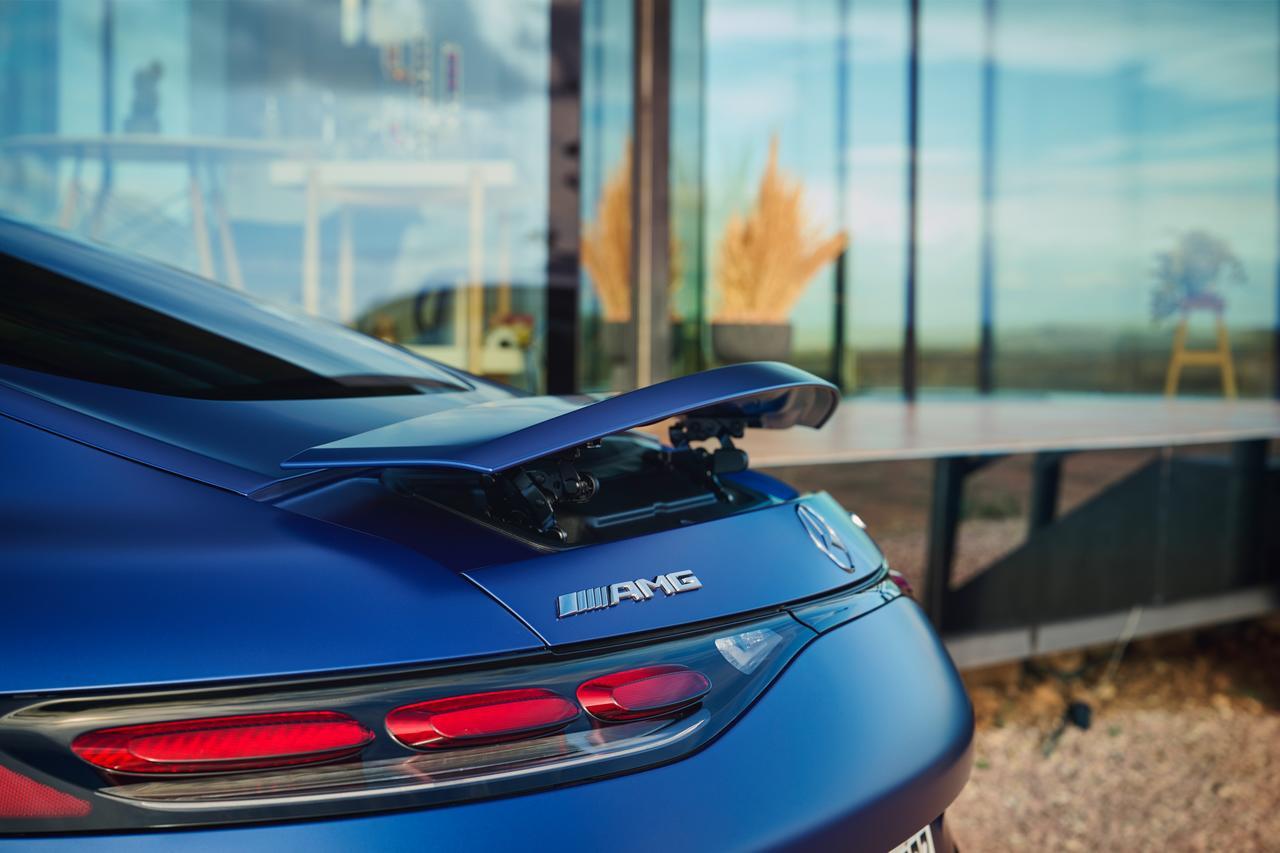 Photo 28 - Prix, fiche technique, essai : retrouvez notre avis sur la nouvelle Mercedes-AMG GT ...