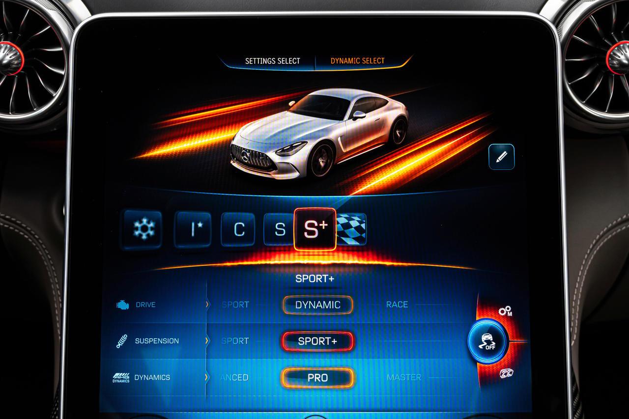 Photo 7 - Prix, fiche technique, essai : retrouvez notre avis sur la nouvelle Mercedes-AMG GT ...