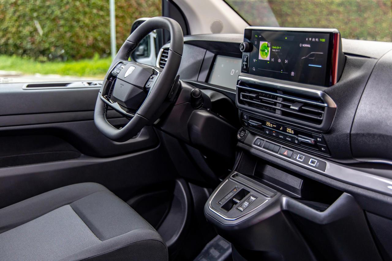 Prix Peugeot Expert (2024). La gamme détaillée du fourgon restylé