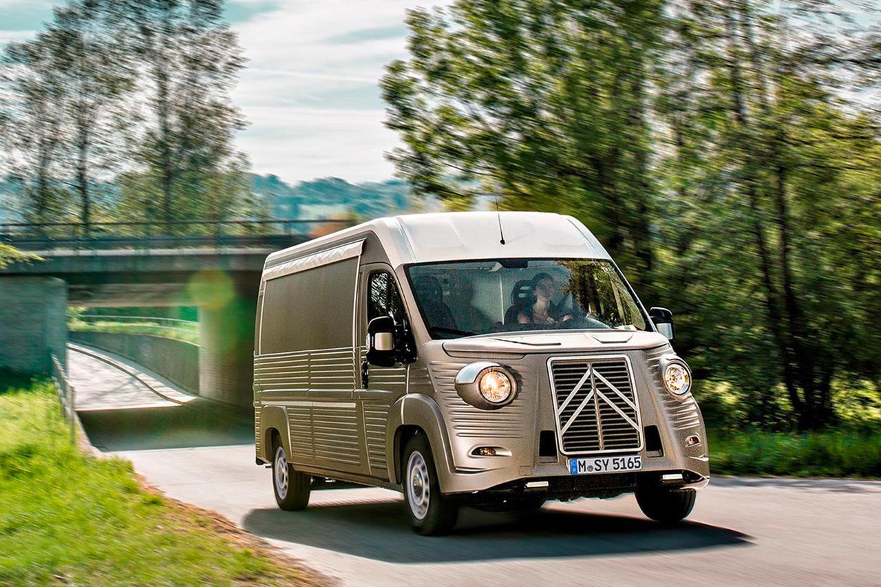 Citroën Type H, VW Combi… des japonaises transformées en micro-vans rétro