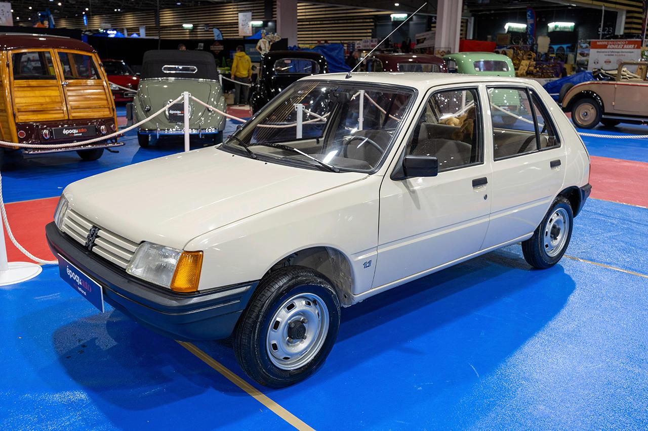 Photo 17 - Peugeot 205 GL (1983). - Salon Epoqu’Auto 2023. L'histoire ...