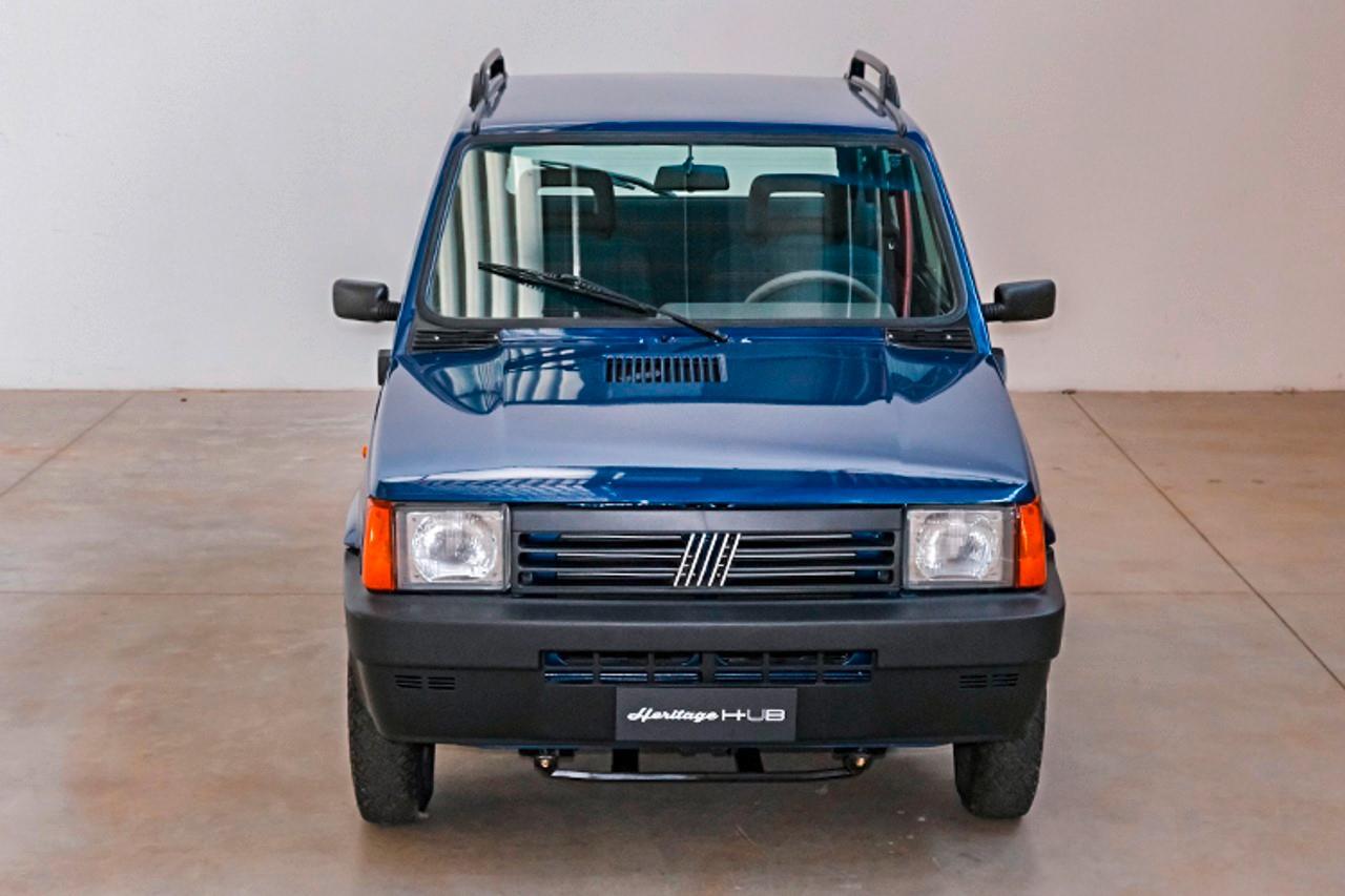 Photo 2 - Fiat célèbre les 40 ans de la Panda 4x4 en 2023. - Fiat met en vente une Panda 4x4 de ...