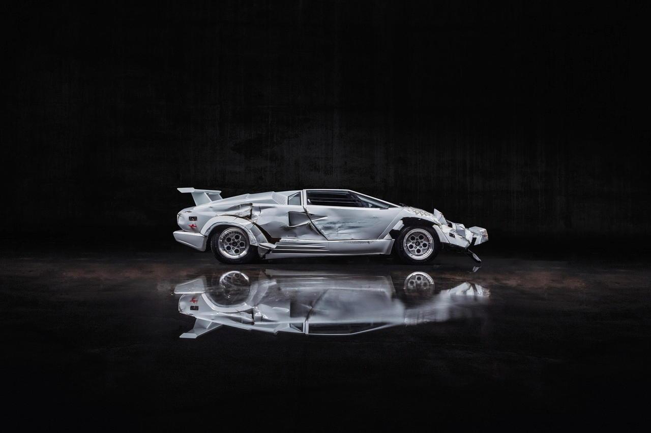 Diaporama et photos - Deux Lamborghini Countach du film "Le Loup de ...