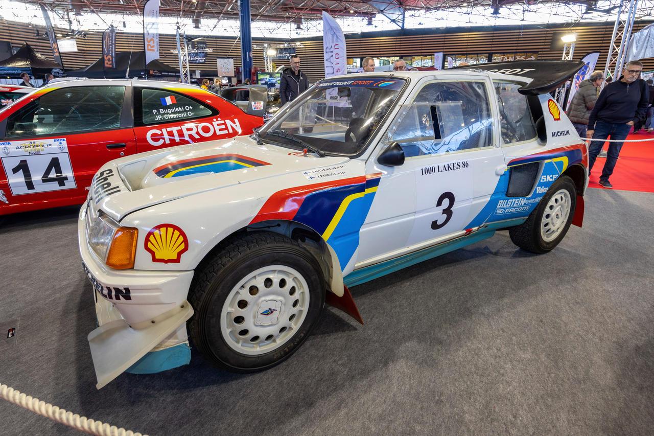 Photo 2 - Peugeot 205 T16 Evo2 (1986) - Epoqu'Auto 2023. Les ...
