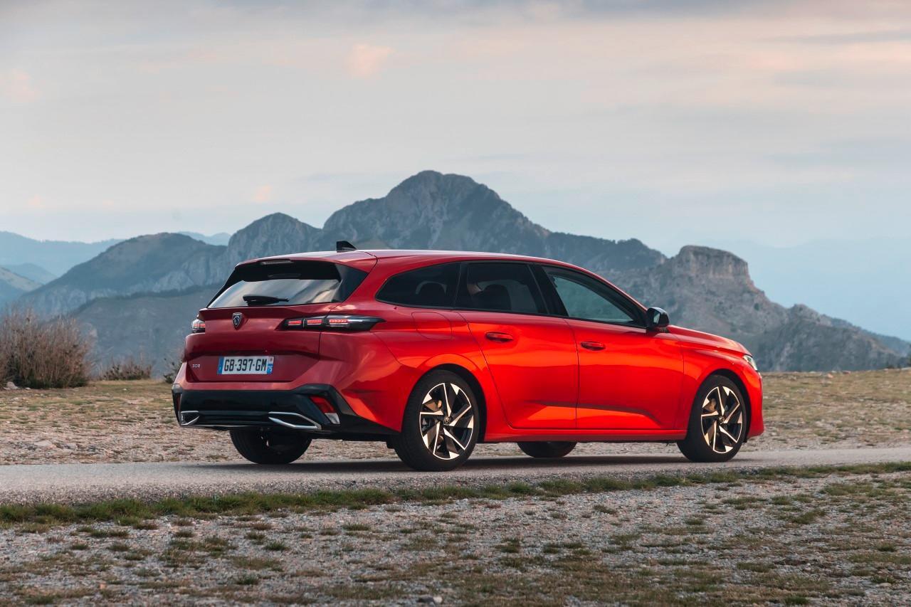 Photo 11 - Peugeot 308 SW 2022 rouge hayon - Quelles voitures ...
