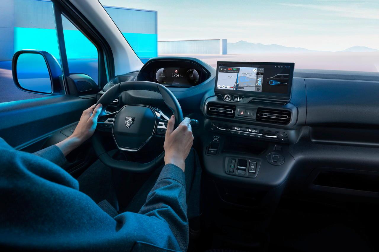 Photo 6 - Le Peugeot Partner bénéficie du i-cockpit. - Le nouveau ...