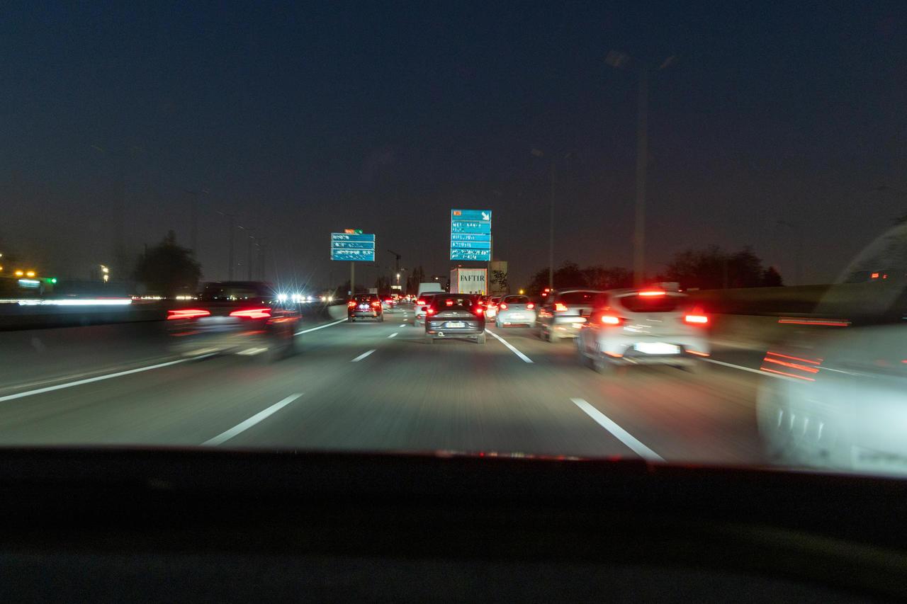En ville, sur route ou autoroute… où et quand peut-on doubler par la ...