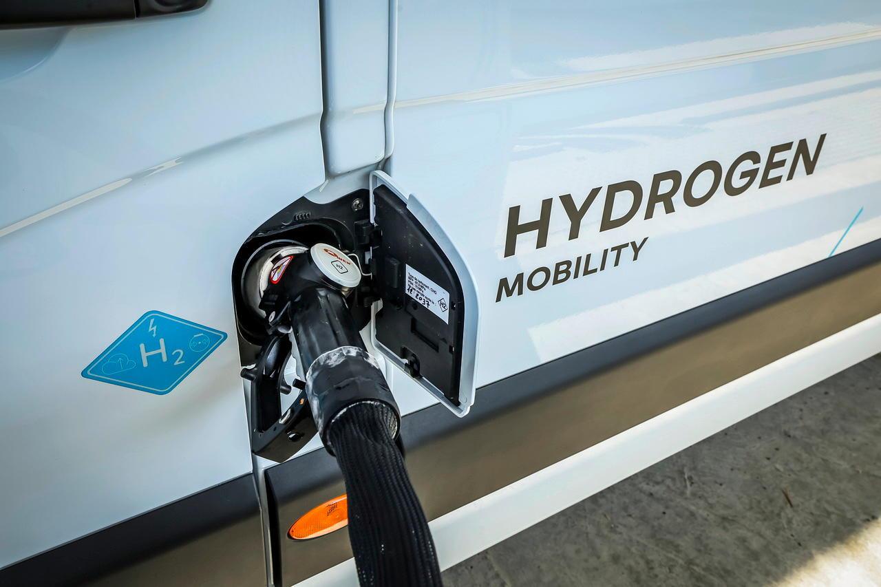 Essai Renault Master H2-Tech : une étape vers l'hydrogène de série