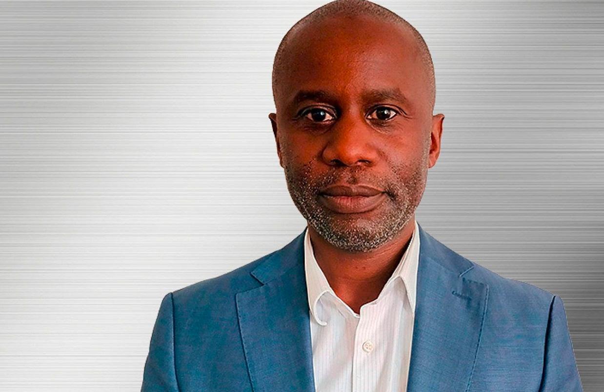 Photo 9 - Jean-Michel Booh-Begue Mister-Auto nomination - Les ...