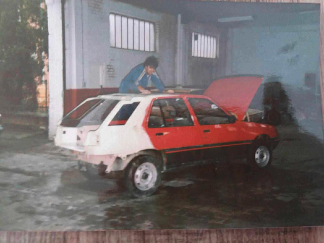 Photo 6 - Jean Pirard 205 Nepala - Peugeot 205 Nepala : un break unique ...