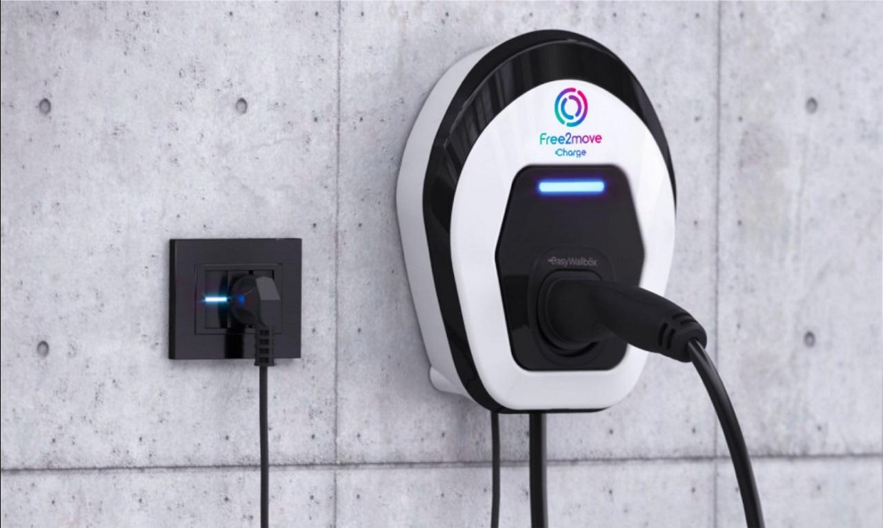 Stellantis étend son offre de recharge de véhicules électriques via son ...