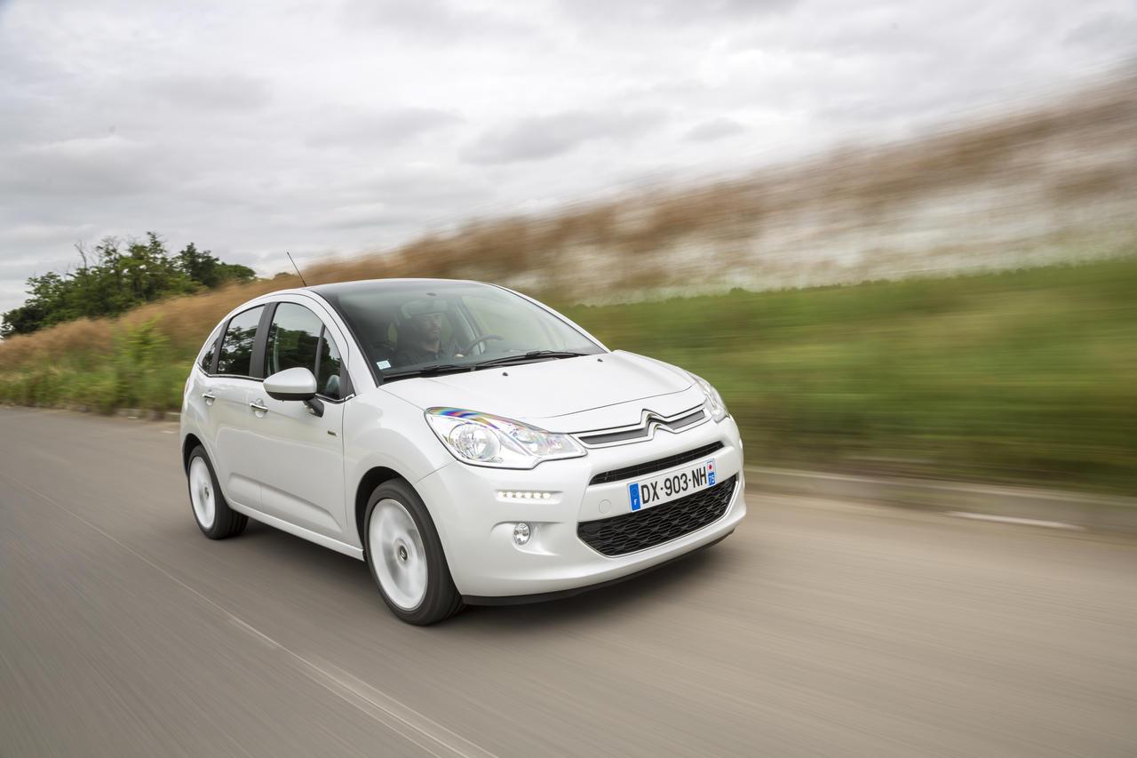 Photo 30 - Citroën C3 Exclusive blanche - Voitures d’occasion. Le top ...