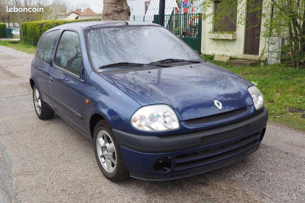 Photo 22 - Renault Clio 2 1.6 16v bleue - Pourquoi des Renault de ...