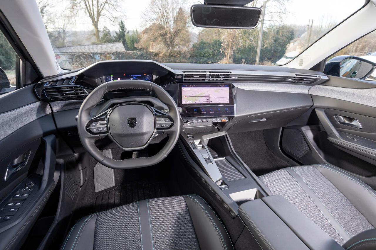 Photo 9 - Interieur Peugeot 308 Allure - Essai comparatif : Peugeot 308 ...